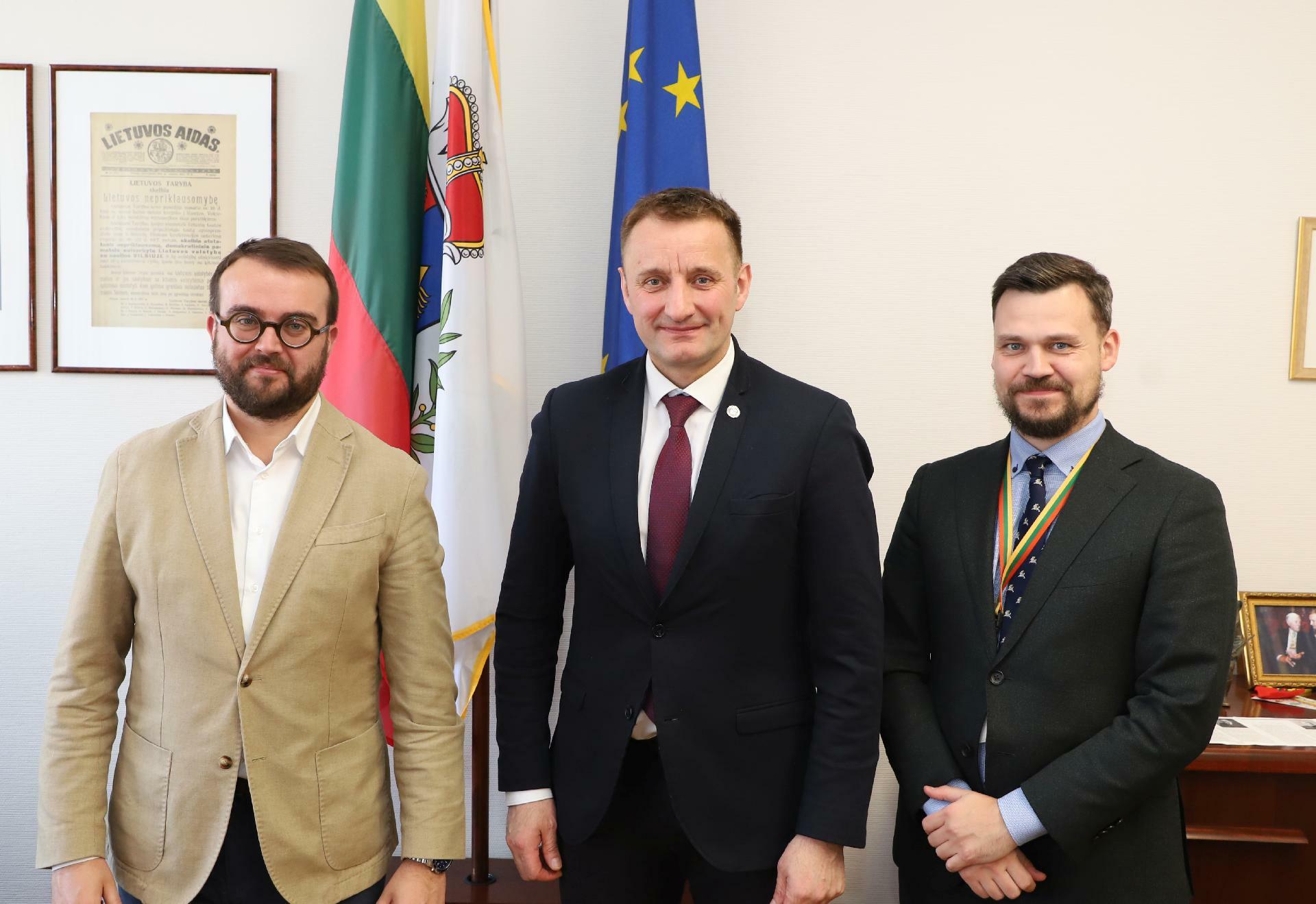 ŠIAULIAI - Su Prezidento patarėjais aptartos savivaldos ir šalies ...