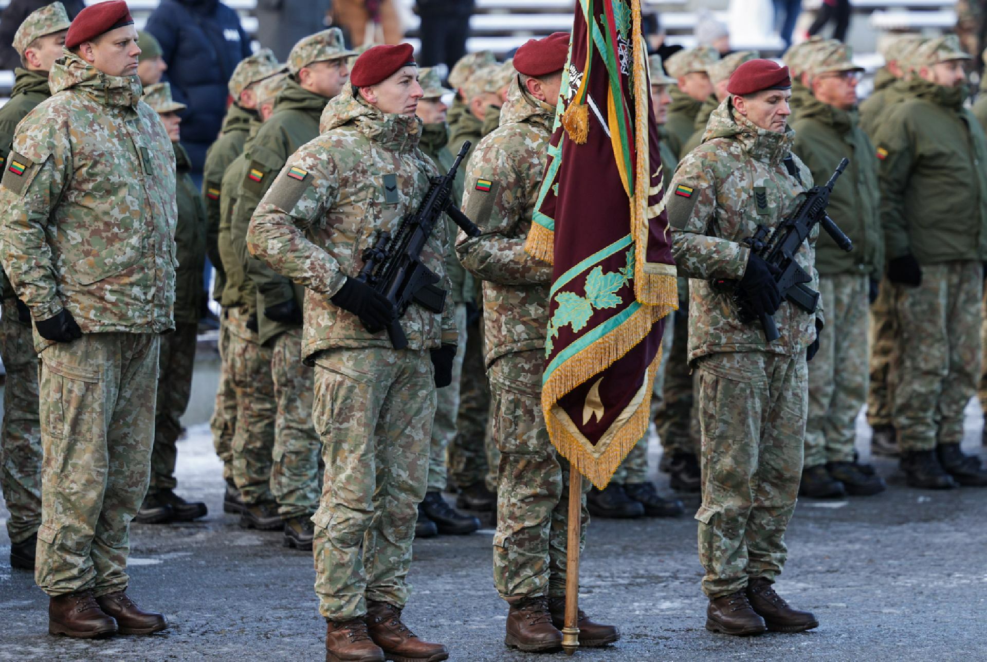 ŠIAULIAI - Kariai šiauliečius pakvietė švęst Lietuvos kariuomenės ...